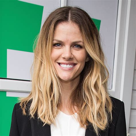 Brooklyn Decker Just Became Your New Fave Hosting Guru Brooklyn