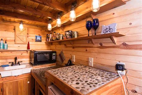 Rosebud Tiny House Swoon