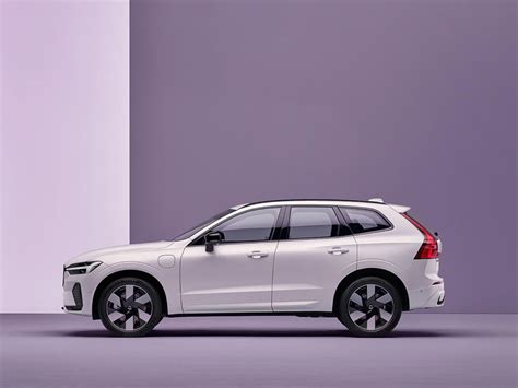 Volvo Xc90 Plug In Hybrid Suv Indonesia
