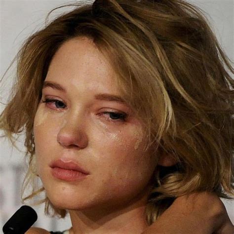 Lea Seydoux Crying During The Press Conference For Blue Is The Warmest