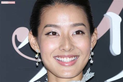【父の日】すみれ、結婚3回の石田純一に伝えた「次はないよ」の 最後通告”と、かつて不満や怒り感じた 父娘関係”の今（2ページ目） 週刊女性