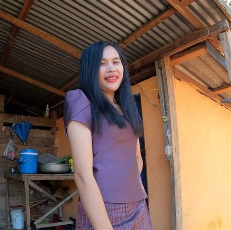 ถ่ายรูปกับน้องสาว ดรีมสาวลาว ดรีมคำวงสา ดรีม คำวงสา แฟนเพจ Facebook