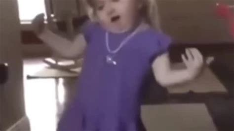 هعییییی حوصلم نماشا