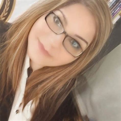 Leticia Castros Instagram Twitter And Facebook On Idcrawl