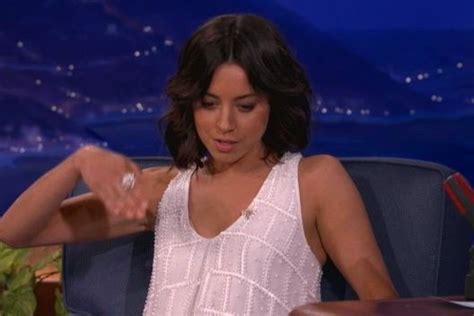 Aubrey Plaza Se Masturba