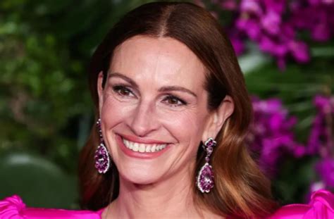 Age And Wrinkles Do Not Scare Me” Julia Roberts Refused Plastic Surgery And Cosmetology