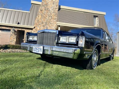 1985 Lincoln Town Car Sedan Black Rwd Automatic Classic Lincoln Town