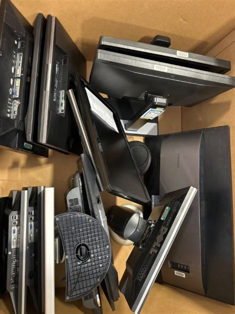 Assorted Computer Desktop Monitors For Sale
