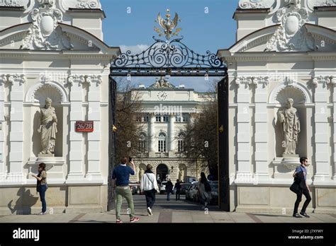 Main Gate To University Of Warsaw Uniwersytet Warszawski In Warsaw