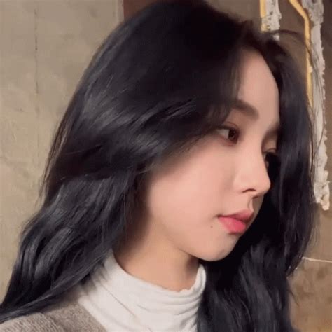 Karina Yu Jimin  Karina Yu Jimin Karina Aespa Descubre Y