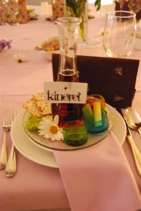 25 Best Passover Table Decorations Images On Pinterest Passover Recipes Centerpieces And