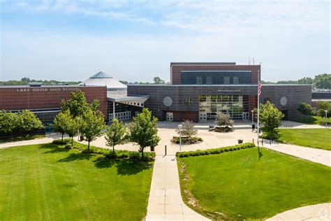 Lake Orion Community High School In Orion Township Mi