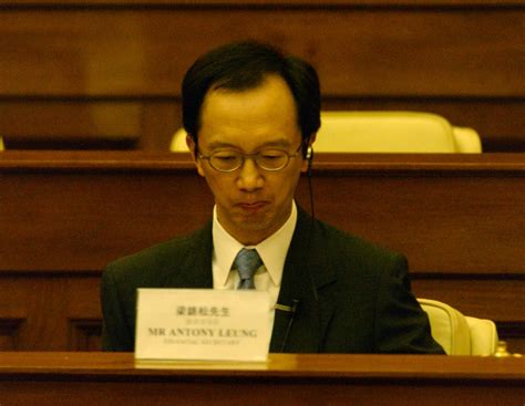 財政預算案︱廿年前梁錦松4招應對財赤 其中一招損及自身 公務員減薪激發抗議 星島日報