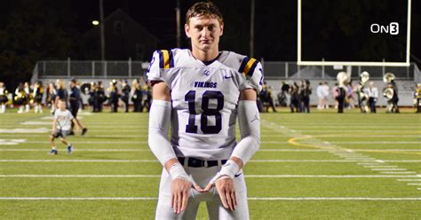 Michigan Recruiting Lb Cole Sullivan Signs With The Wolverines