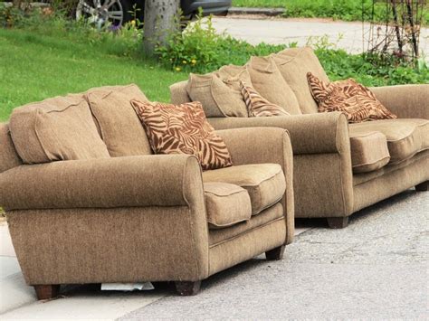 Residents Can Unload Larger Household Items During Community Cleanup