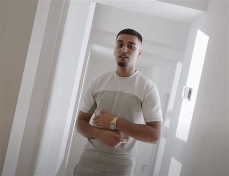 Jj Esko Lets Off Clean Drill N Rap Visuals Grm Daily