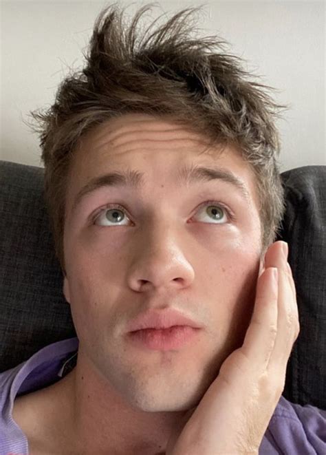 Connor Jessup Reaction Face Michael Roberts Actors