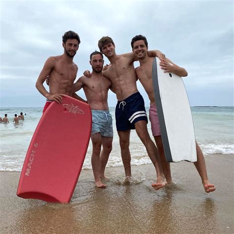 Victor Meutelets Feet