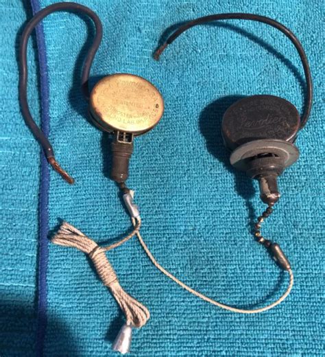 2 Vintage Levolier Mcgill Electrical Pull Chain Switch 3 Amp 250v And 6