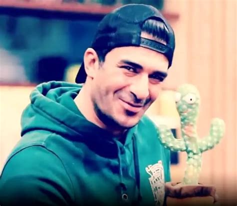 خداحافظی موقت یوسف تیموری و برادرش با ایرانتصاویر