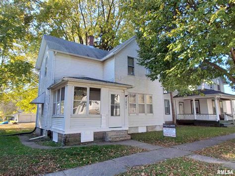 1851 W 8th St Davenport Ia 52802 See Est Value Schools And More