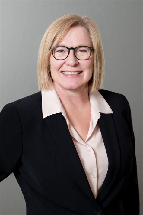 Us Republican Rep Michelle Fischbach Launches 2026 Reelection Campaign