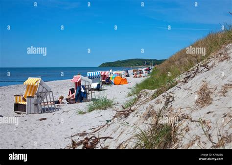 Die Leute Am Strand Von Vitte Insel Hiddensee Mecklenburg Vorpommern