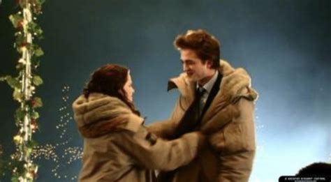 Pin By Hanaline On How You Likin The Rain Girl Twilight Twilight