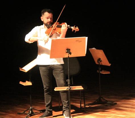 Viola ClÁssica Fundec