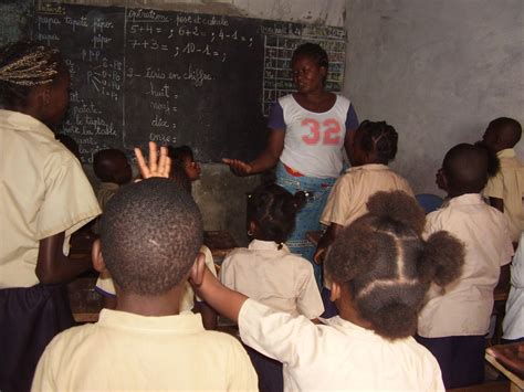 Ici Et Ailleurs Les Défis De Lenseignement Au Congo École Branchée