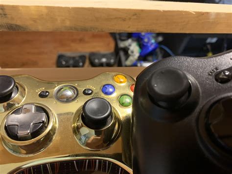 Does The C 3po Controller Use A Different Thumbstick Because Its A