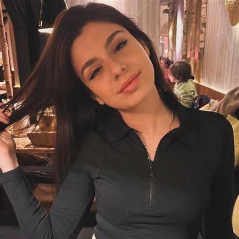 Lujain Kawak 💫 Lujain Kawak • Threads Say More