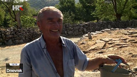 Hrt Jozo Bulum Je Izabrao Brdo I Ovce Treba žestoko Raditi Da Bi
