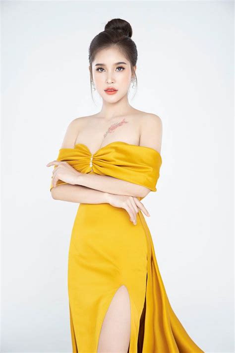 Beautiful Women Gorgeous Photo Frame Gallery Beauty Spa Asian Woman Strapless Dress Culture