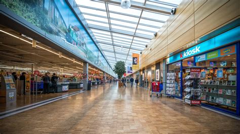 Cora Foetz 6 Poeckes Construction