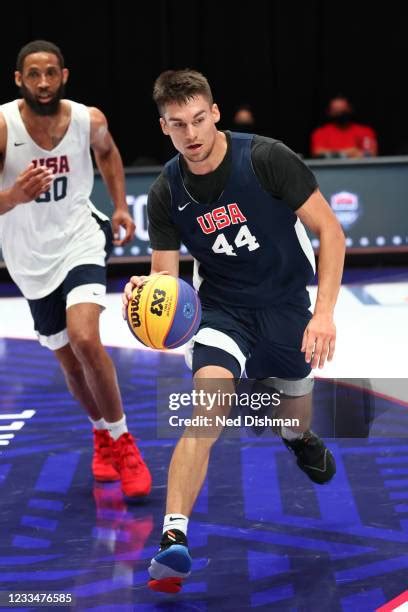 1019 Dylan Travis Photos And High Res Pictures Getty Images