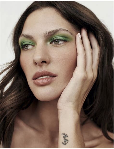 Pin By Michele Andersen On Beauty Editorial Beauty Editorial Makeup