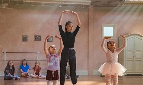 Sofia Carson Chats Netflixs Feel The Beat Dancing And Bad Auditions
