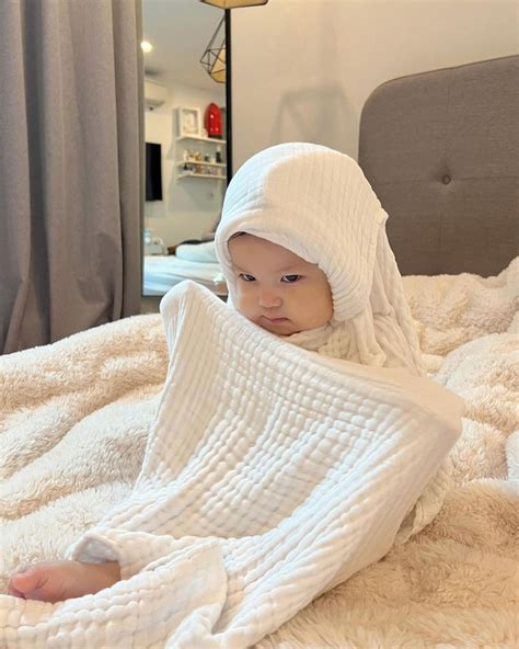 Pam Cháu Gái Tập đoàn May Mặc Là Em Bé Việt đầu Tiên Có Loạt ảnh đạt 1 Triệu Like Trên