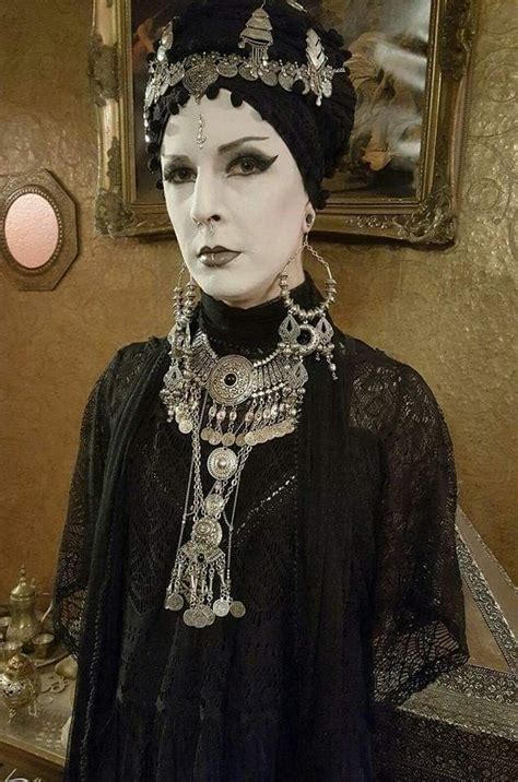Pin By Alison Ehrick On Elder Goths Deathrock Fashion Goth Fashion