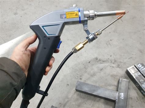 Max공냉식레이저용접기 잔고장율0 소모품보급율0 타사보다 착한가격으로 보답 철저한 서비스 레이저용접기는 엘림하이텍 네이버 블로그