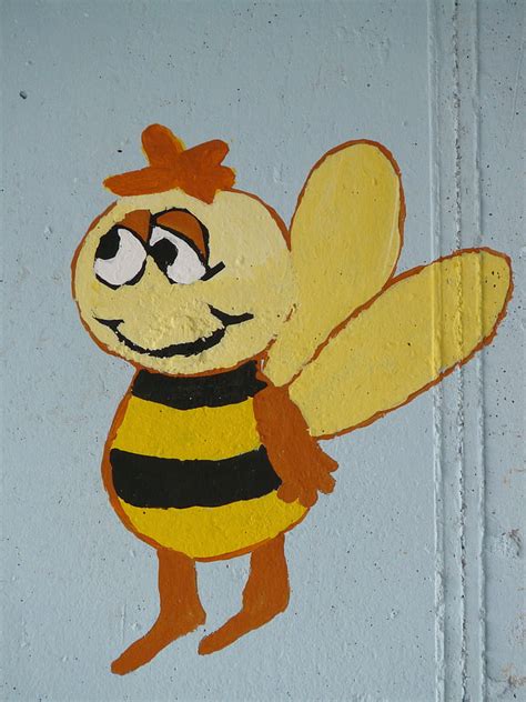 Free Photo Willi Bienenjunge Bee Bee Maja Cartoon Character Drawing Figure Waldemar
