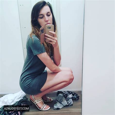 Melanie Bracewell Feet Aznudefeet