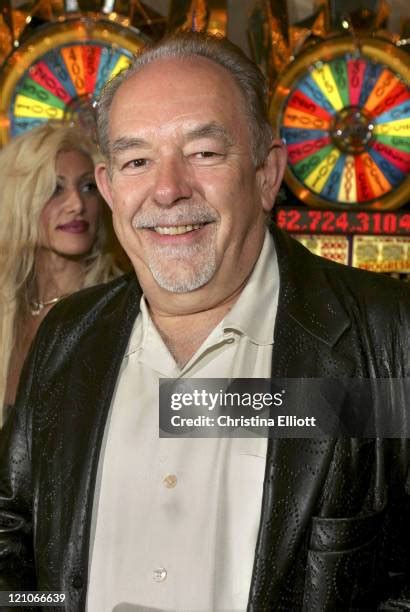Robin Leech Photos And Premium High Res Pictures Getty Images