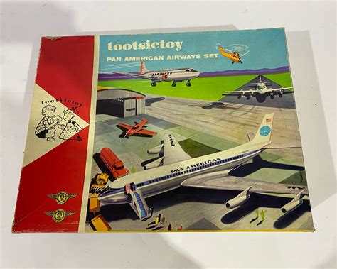 Tootsietoy A Boxed Pan American Airways Set Comprising A Vintage