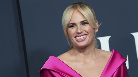 الممثلة الأسترالية ريبل ويلسن تعلن عن ولادة ابنتها الأولى عن طريق أم بديلة