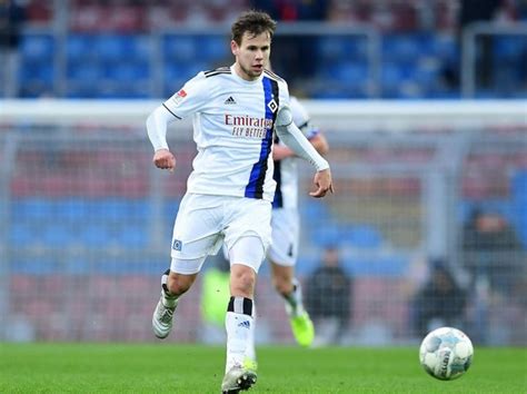 Louis Schaub Neuer Hsv Profi Stellt Fest Keiner Ist Bei 100 Prozent