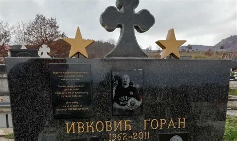 Grob Mu Je Zvezdin Grb živeo Je I Umro Za Crveno Bele Goran Ivković Kusac Je Legenda Nevesinja