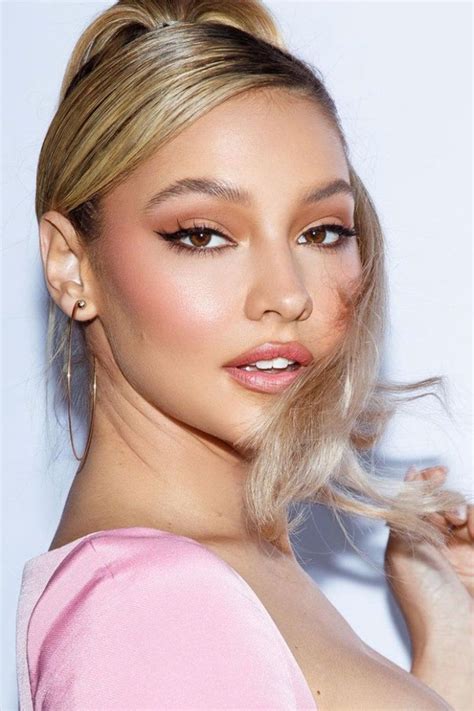 Madelyn Cline Pink Artofit