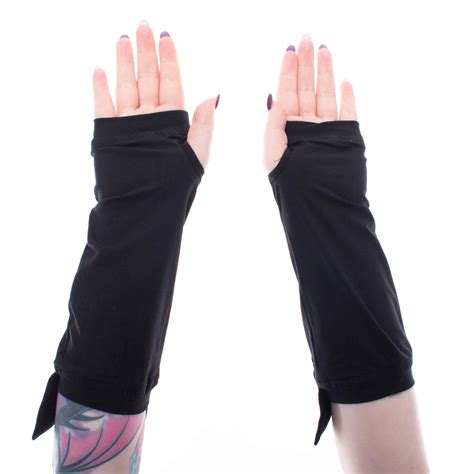 Heartless Luna Arm Warmers In Black